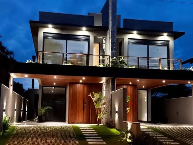 Casa / Sobrado em Condomínio para Venda em Florianópolis/SC Pântano do Sul 3 Quartos