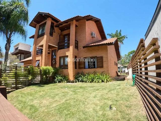 Casa / Sobrado em Condomínio para Venda em Florianópolis/SC Rio Tavares 4 Quartos