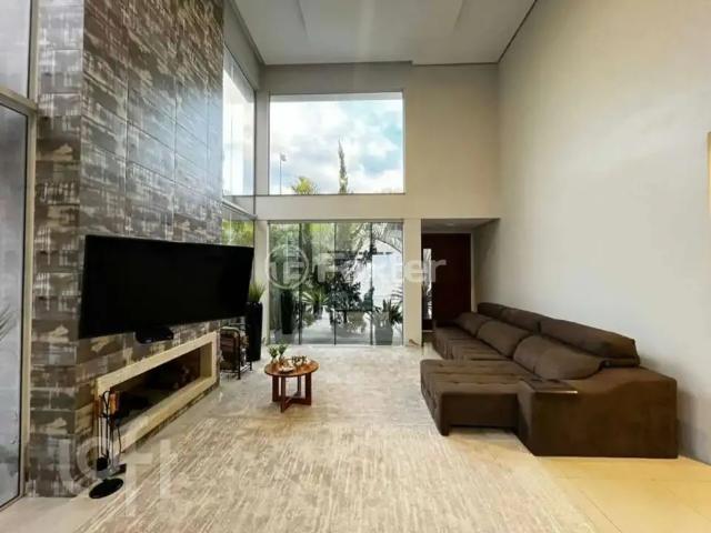 Casa / Sobrado em Condomínio para Venda em Florianópolis/SC Rio Tavares 4 Quartos