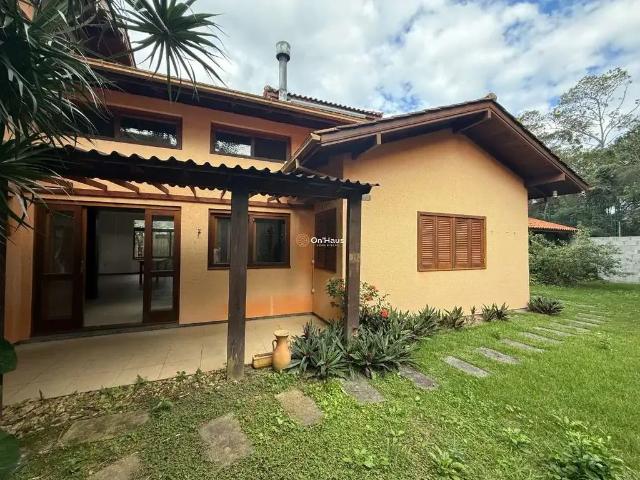 Casa / Sobrado em Condomínio para Venda em Florianópolis/SC Rio Tavares 5 Quartos