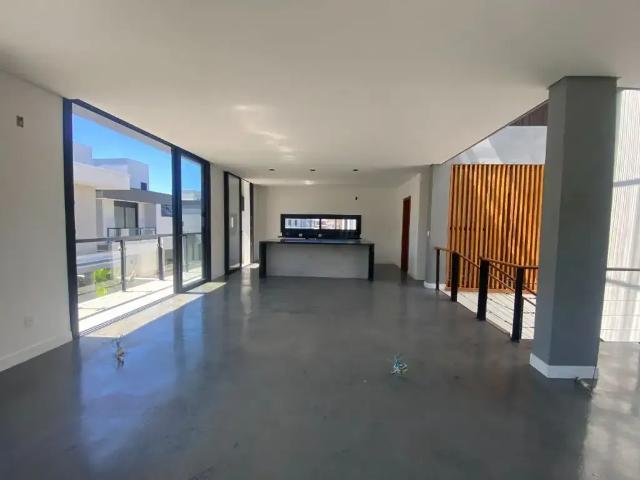 Casa / Sobrado em Condomínio para Venda em Florianópolis/SC Rio Tavares 3 Quartos