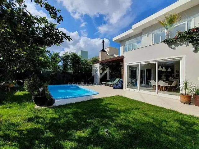 Casa / Sobrado em Condomínio para Venda em Florianópolis/SC Rio Tavares 3 Quartos