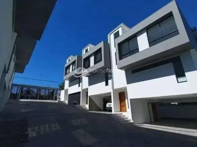 Casa / Sobrado em Condomínio para Venda em Florianópolis/SC Rio Tavares 3 Quartos