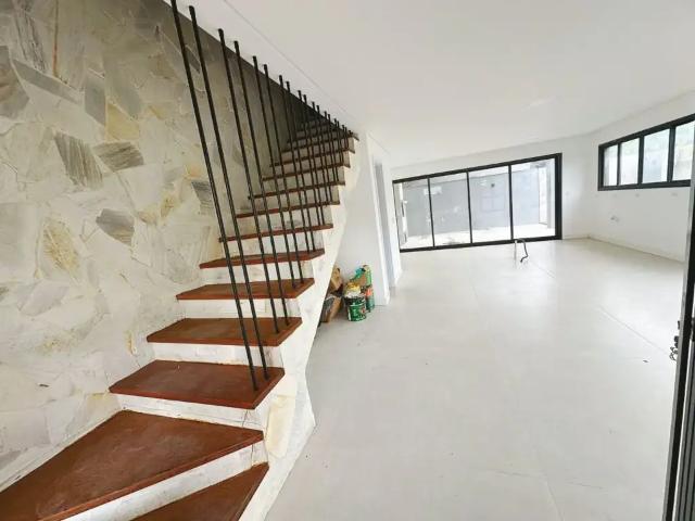 Casa / Sobrado em Condomínio para Venda em Florianópolis/SC Rio Tavares 3 Quartos