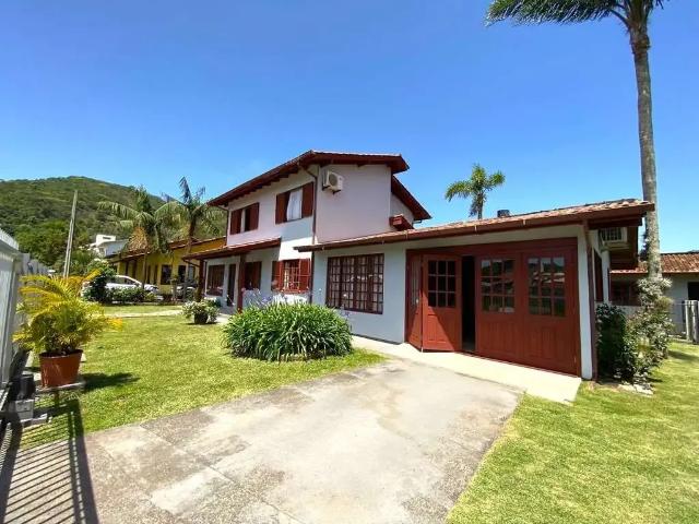 Casa / Sobrado em Condomínio para Venda em Florianópolis/SC Ribeirão da Ilha 3 Quartos
