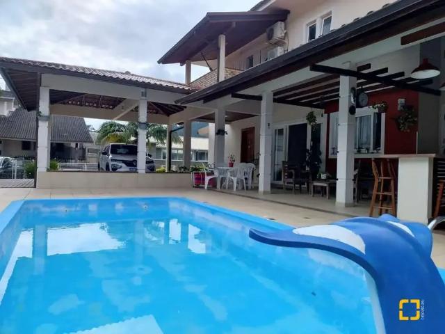 Casa / Sobrado em Condomínio para Venda em Florianópolis/SC Sambaqui 4 Quartos