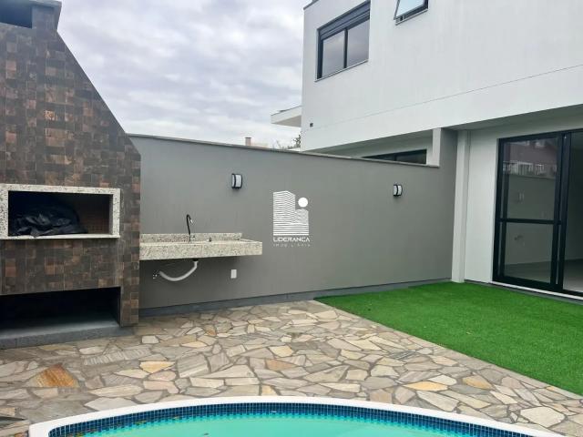 Casa / Sobrado em Condomínio para Venda em Florianópolis/SC Santa Mônica 3 Quartos