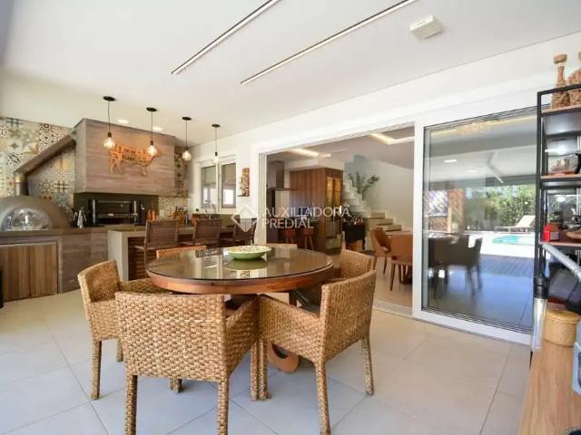 Casa / Sobrado em Condomínio para Venda em Florianópolis/SC Santo Antônio de Lisboa 4 Quartos