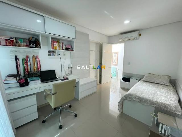 Casa / Sobrado em Condomínio para Venda em Fortaleza/CE Maraponga 4 Quartos