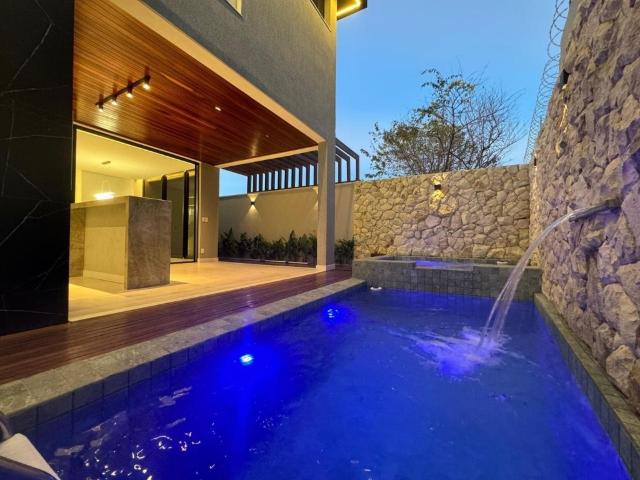 Casa / Sobrado em Condomínio para Venda em Fortaleza/CE Maraponga 4 Quartos