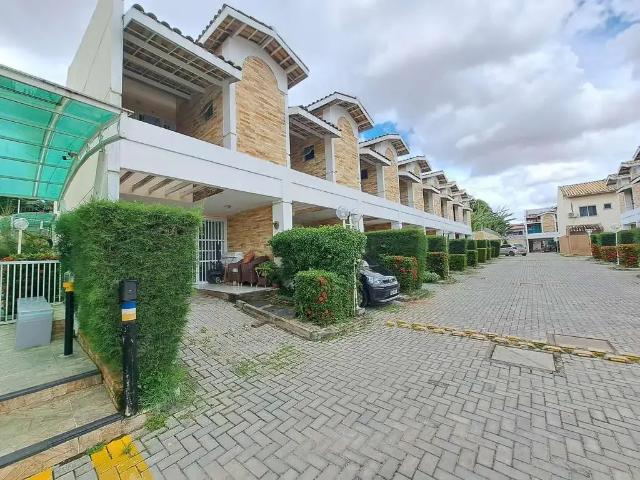 Casa / Sobrado em Condomínio para Venda em Fortaleza/CE Mondubim 3 Quartos