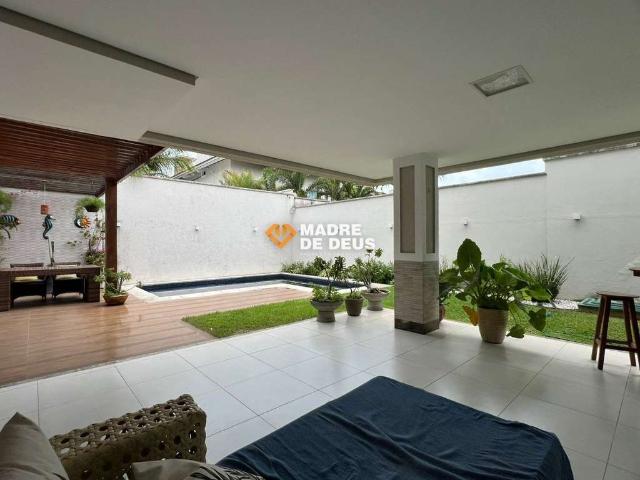 Casa / Sobrado em Condomínio para Venda em Fortaleza/CE de Lourdes 4 Quartos