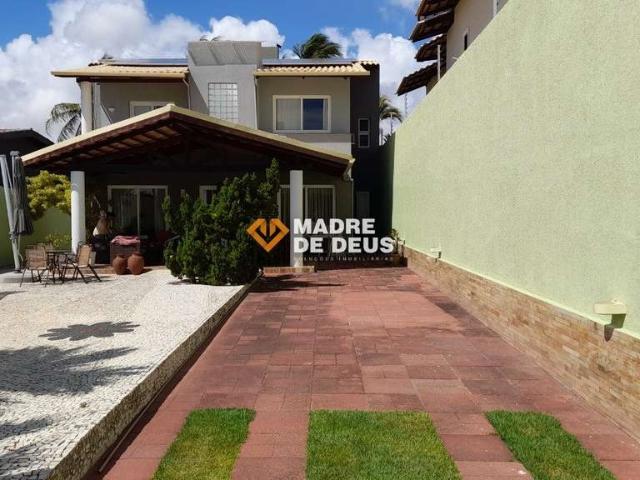 Casa / Sobrado em Condomínio para Venda em Fortaleza/CE de Lourdes 4 Quartos