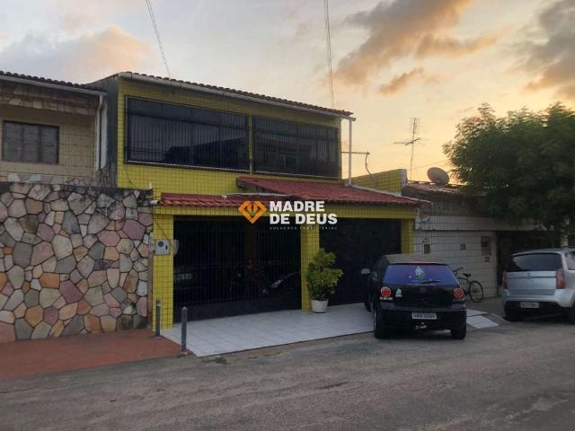 Casa / Sobrado em Condomínio para Venda em Fortaleza/CE Quintino Cunha 5 Quartos