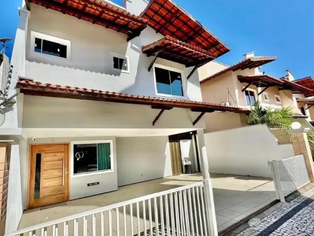 Casa / Sobrado em Condomínio para Venda em Fortaleza/CE Sapiranga 3 Quartos