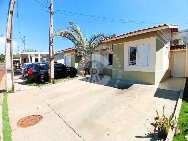 Casa / Sobrado em Condomínio para Venda em Foz do Iguaçu/PR Vila B 2 Quartos