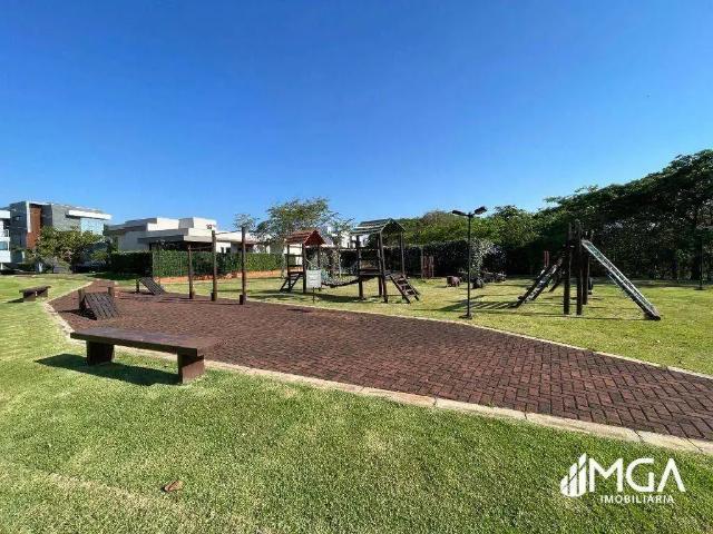 Casa / Sobrado em Condomínio para Venda em Foz do Iguaçu/PR Condomínio Terras Alpha 3 Quartos