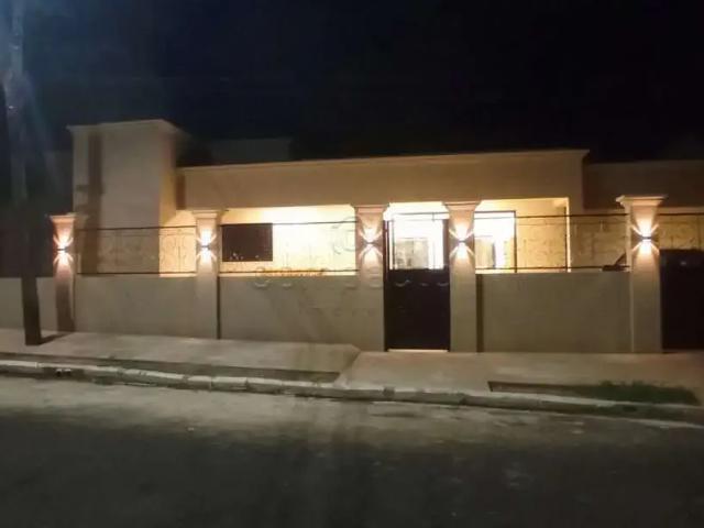 Casa / Sobrado em Condomínio para Venda em Fronteira/MG Condomínio Lago e Sol 3 Quartos