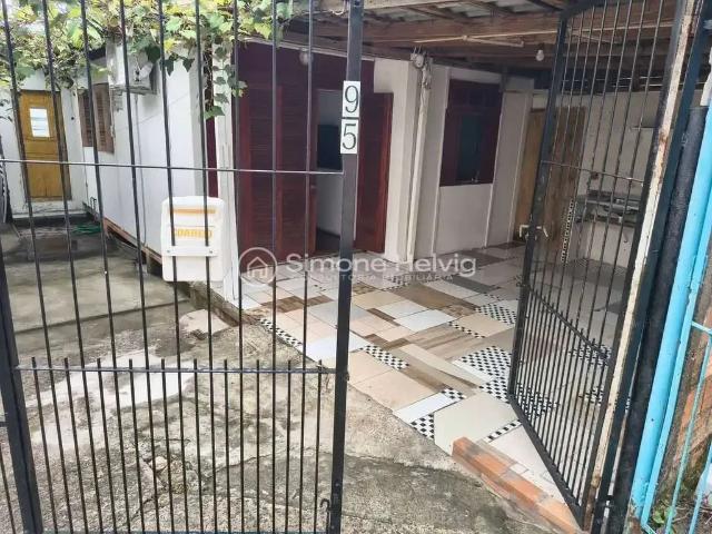 Casa / Sobrado em Condomínio para Venda em Guaíba/RS Morada da Colina 2 Quartos