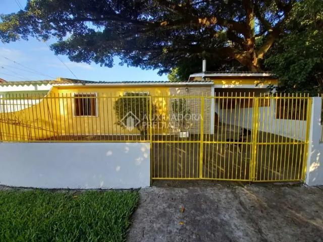 Casa / Sobrado em Condomínio para Venda em Guaíba/RS Centro 3 Quartos