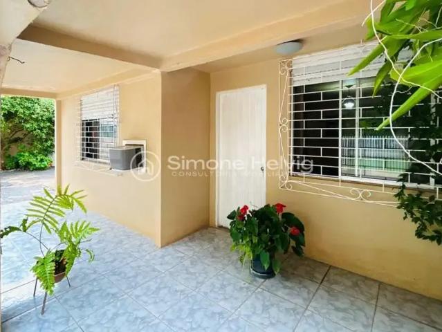 Casa / Sobrado em Condomínio para Venda em Guaíba/RS Centro 3 Quartos