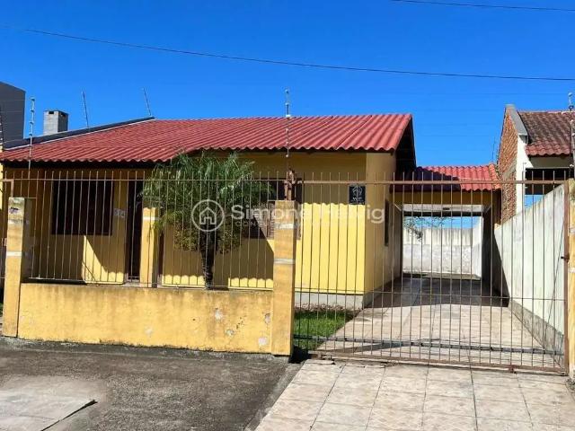 Casa / Sobrado em Condomínio para Venda em Guaíba/RS Parque 35 4 Quartos