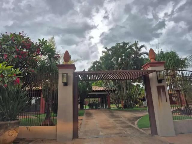 Casa / Sobrado em Condomínio para Venda em Guapiaçu/SP Zona Rural 5 Quartos