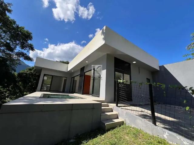 Casa / Sobrado em Condomínio para Venda em Guapimirim/RJ Limoeiro 2 Quartos