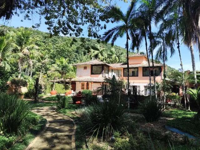Casa / Sobrado em Condomínio para Venda em Guarujá/SP Balneario Praia do Perequê 4 Quartos