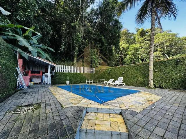 Casa / Sobrado em Condomínio para Venda em Guarujá/SP Balneario Praia do Perequê 4 Quartos