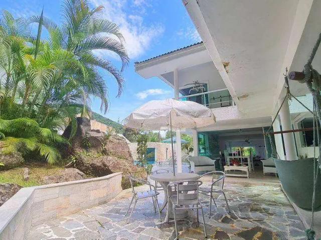 Casa / Sobrado em Condomínio para Venda em Guarujá/SP Balneario Praia do Perequê 5 Quartos