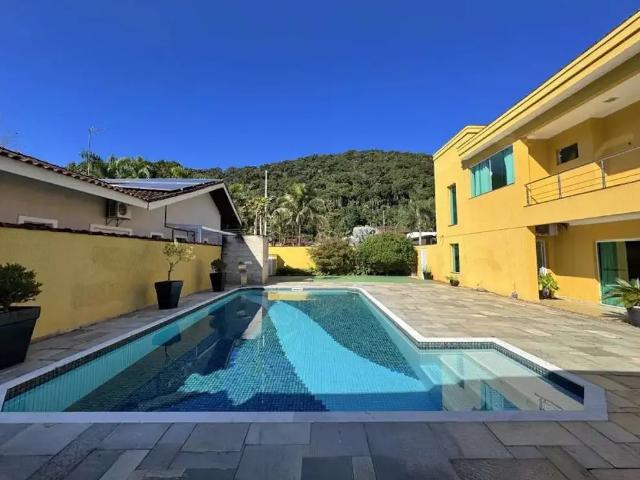 Casa / Sobrado em Condomínio para Venda em Guarujá/SP Balneario Praia do Perequê 5 Quartos