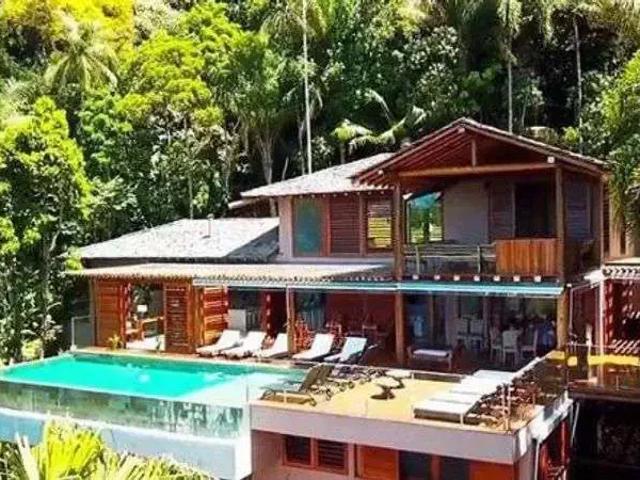 Casa / Sobrado em Condomínio para Venda em Guarujá/SP Balneario Praia do Perequê 6 Quartos
