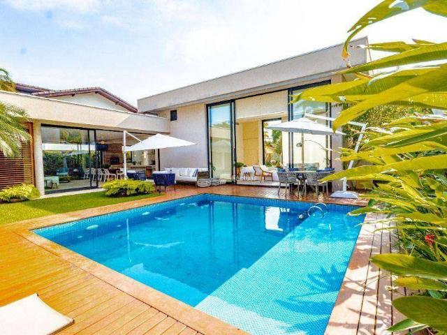 Casa / Sobrado em Condomínio para Venda em Guarujá/SP Balneário Praia do Pernambuco 4 Quartos