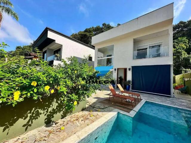 Casa / Sobrado em Condomínio para Venda em Guarujá/SP Balneário Praia do Pernambuco 4 Quartos
