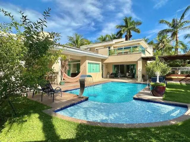 Casa / Sobrado em Condomínio para Venda em Guarujá/SP Balneário Praia do Pernambuco 4 Quartos