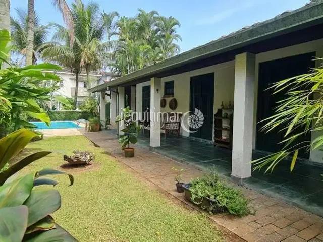 Casa / Sobrado em Condomínio para Venda em Guarujá/SP Balneário Praia do Pernambuco 4 Quartos