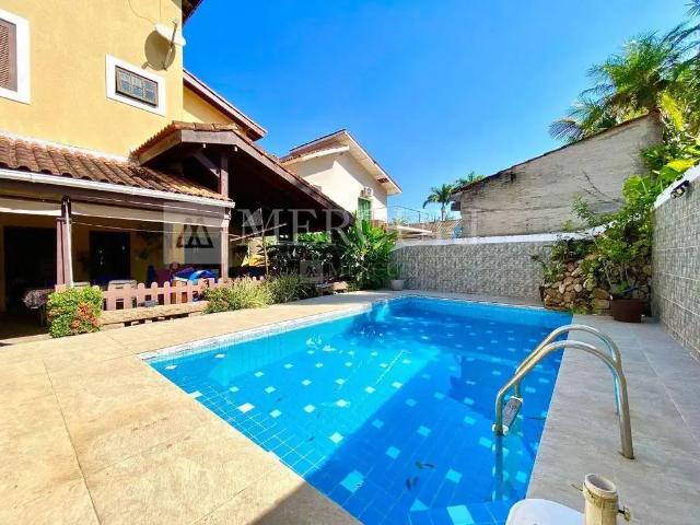 Casa / Sobrado em Condomínio para Venda em Guarujá/SP Balneário Praia do Pernambuco 4 Quartos