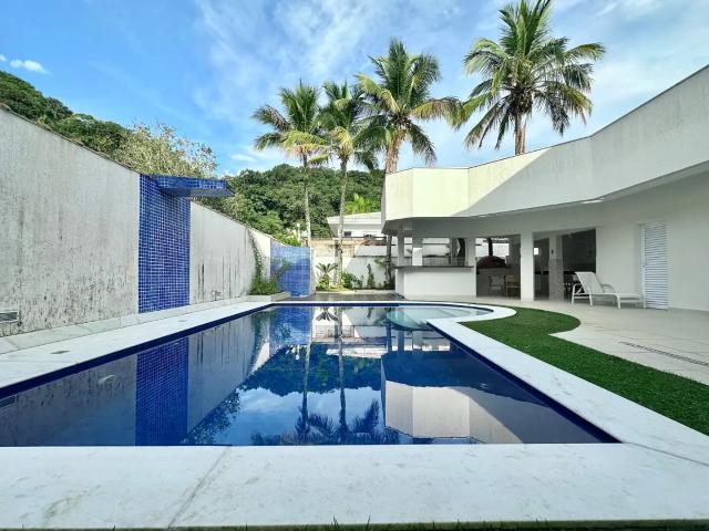 Casa / Sobrado em Condomínio para Venda em Guarujá/SP Balneário Praia do Pernambuco 5 Quartos