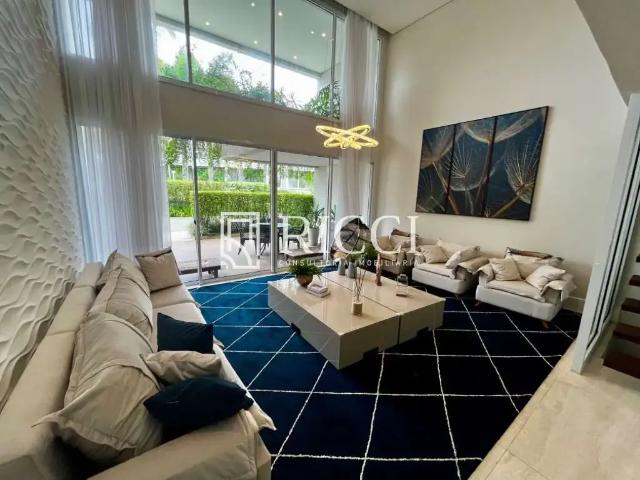 Casa / Sobrado em Condomínio para Venda em Guarujá/SP Balneário Praia do Pernambuco 5 Quartos