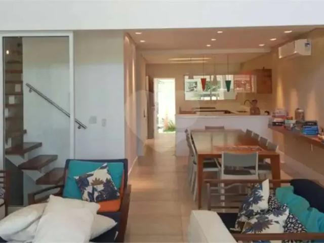 Casa / Sobrado em Condomínio para Venda em Guarujá/SP Balneário Praia do Pernambuco 5 Quartos