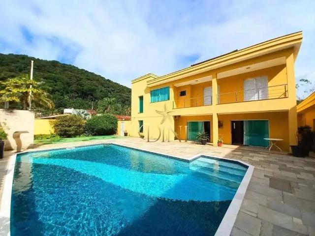 Casa / Sobrado em Condomínio para Venda em Guarujá/SP Balneário Praia do Pernambuco 5 Quartos