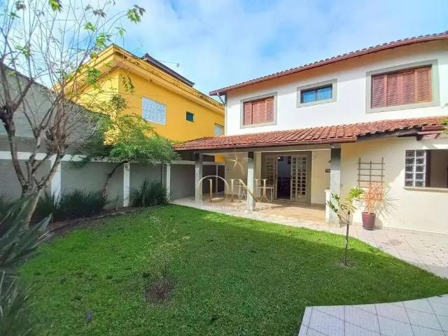 Casa / Sobrado em Condomínio para Venda em Guarujá/SP Balneário Praia do Pernambuco 5 Quartos