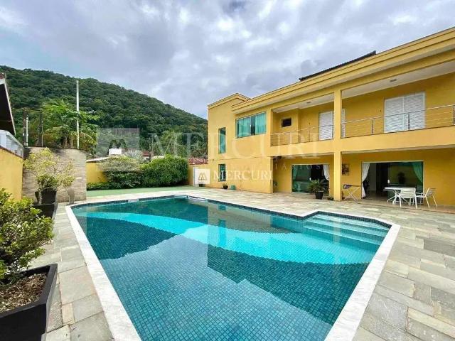 Casa / Sobrado em Condomínio para Venda em Guarujá/SP Balneário Praia do Pernambuco 5 Quartos