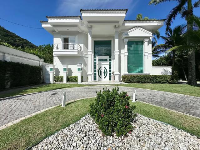 Casa / Sobrado em Condomínio para Venda em Guarujá/SP Balneário Praia do Pernambuco 6 Quartos