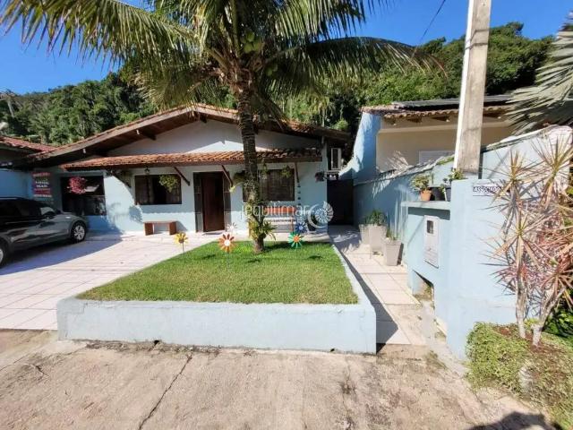 Casa / Sobrado em Condomínio para Venda em Guarujá/SP Balneário Praia do Pernambuco 3 Quartos