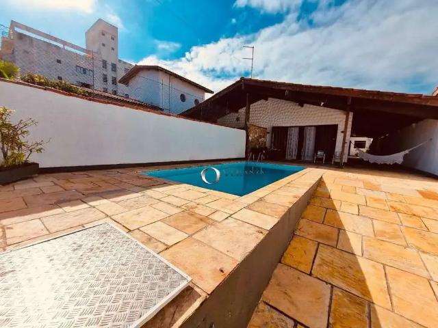 Casa / Sobrado em Condomínio para Venda em Guarujá/SP Enseada 3 Quartos