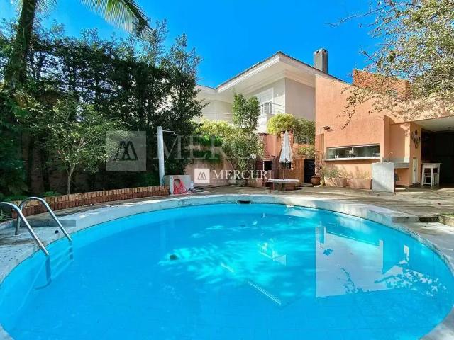 Casa / Sobrado em Condomínio para Venda em Guarujá/SP Enseada 4 Quartos