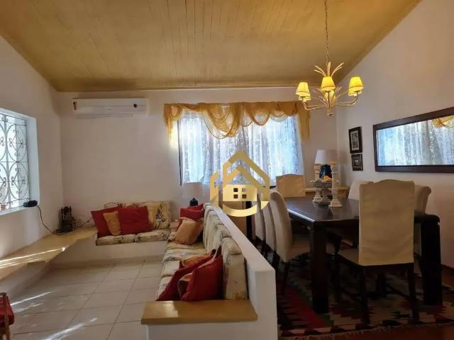 Casa / Sobrado em Condomínio para Venda em Guarujá/SP Enseada 4 Quartos