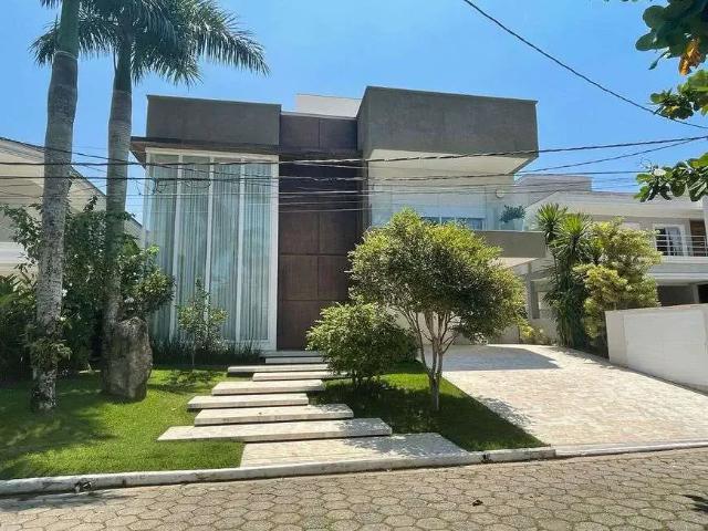 Casa / Sobrado em Condomínio para Venda em Guarujá/SP Enseada 5 Quartos